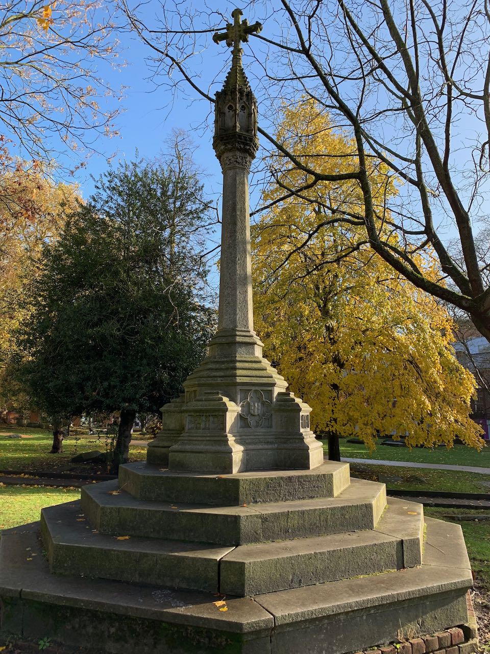 Harrinson Testimonial Cross in St Mary’s Churchyard – Reading ...